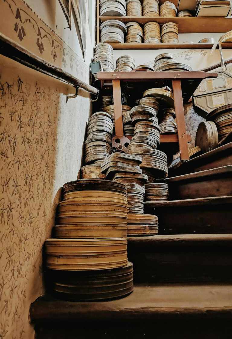 12 Best Avant Garde Films Ever – framebyframecritic